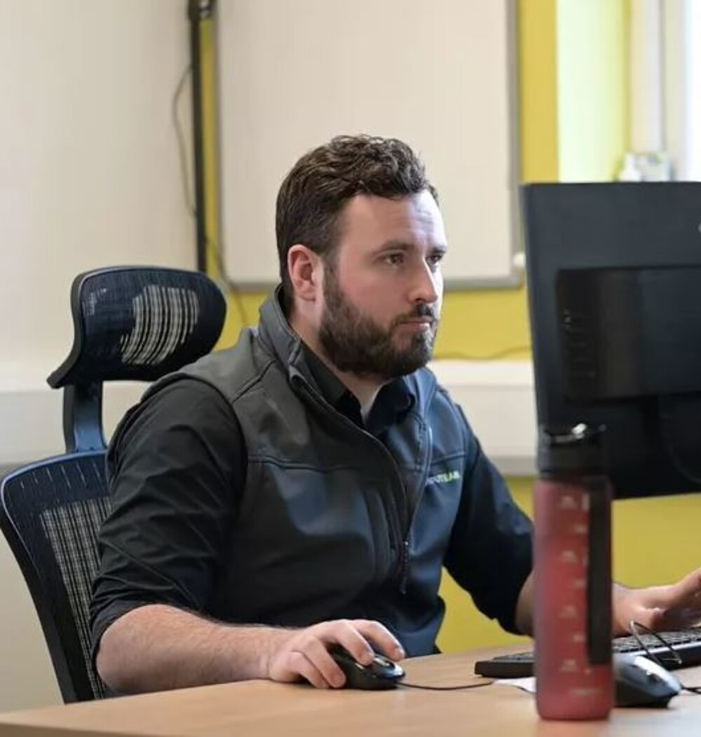 Computeam Extended Service Desk Hours in September 2024 | Computeam