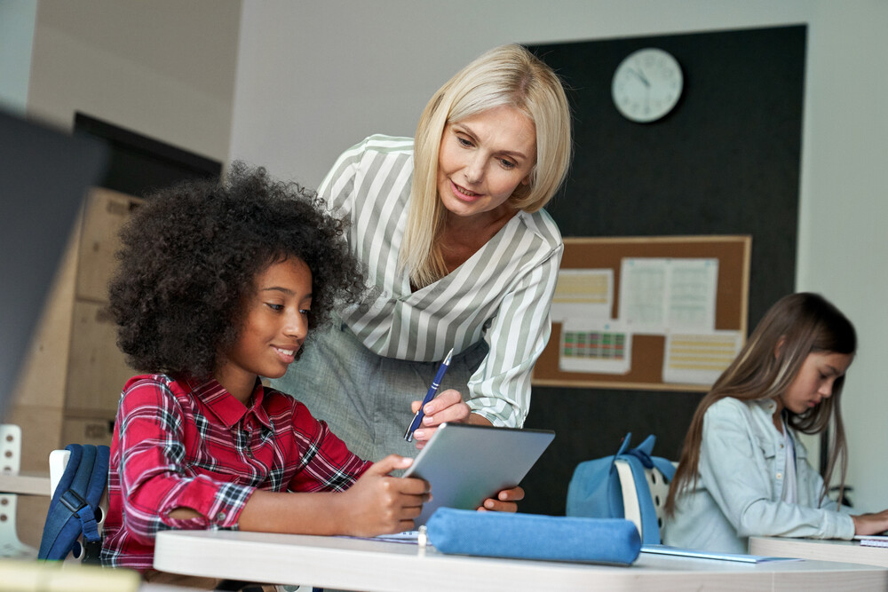 Top 5 Tips For Implementing AI For Your School This Year | Computeam